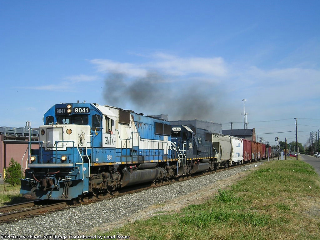 GMTX 9041 On NS 175 Eastbound